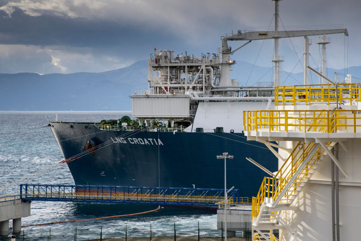 Brod LNG Croatia isplovio na ugradnju dodatnog modula u Tursku