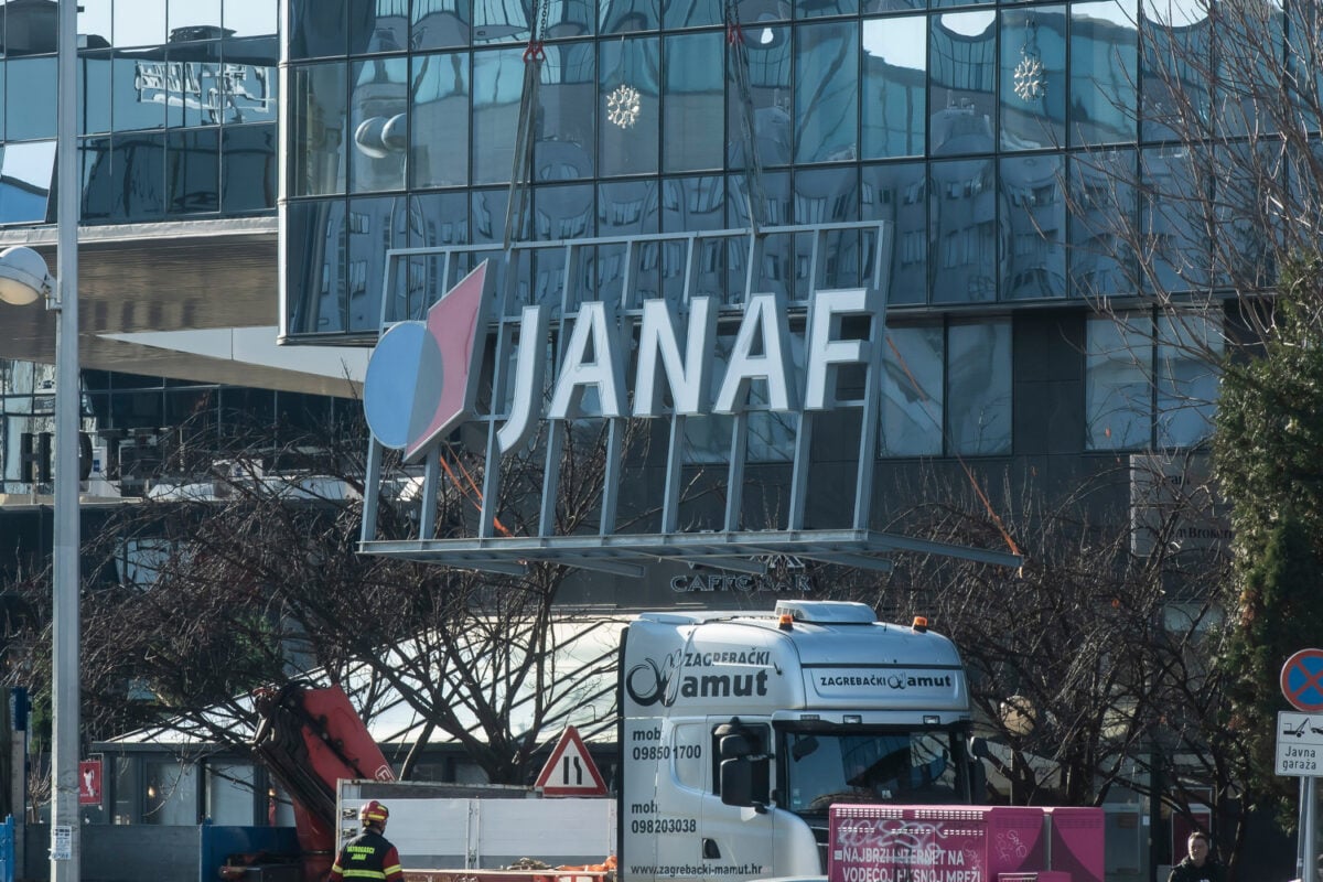 Janafu licenca do 15. listopada