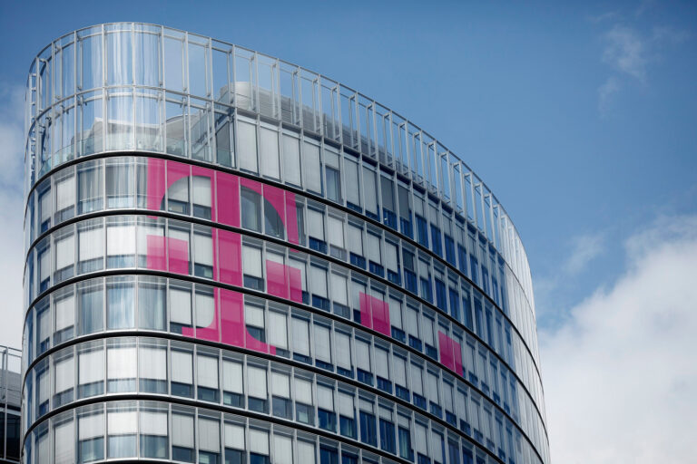 Hrvatski Telekom pokrenuo prvu online platformu u Hrvatskoj za kupnju ...